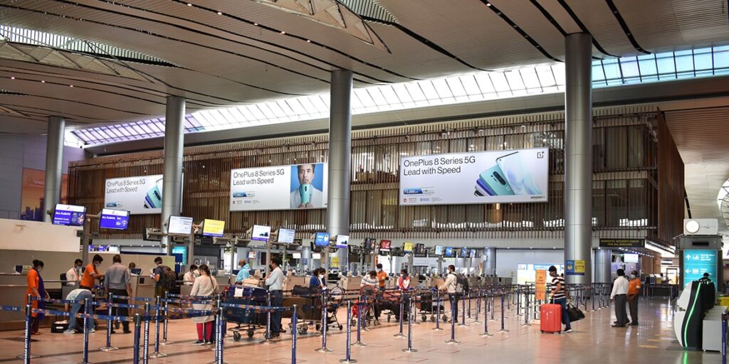 Check In Hall Spectacular | LHAMPL